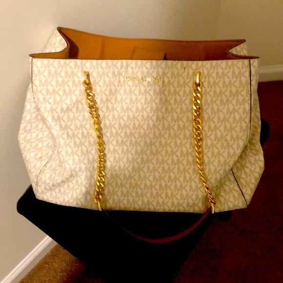 MICHAEL Michael Kors | Bags | Michael Kors White Chain Bag | Poshmark